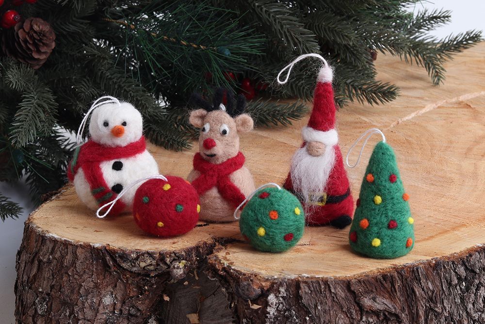 Needle Felting Kit - Christmas Decorations - Needle Felting Kits ...